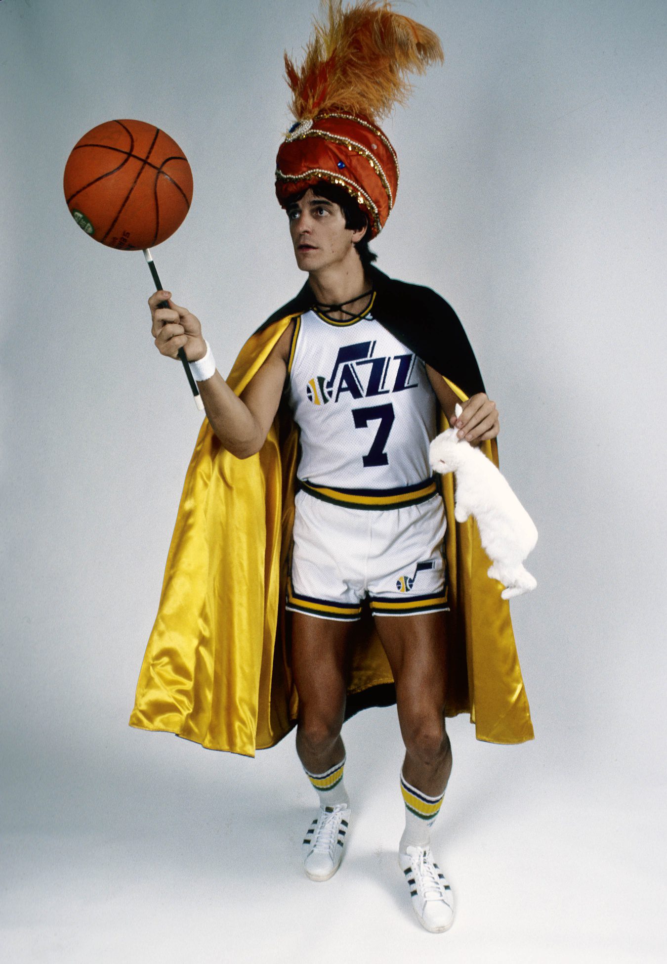 3 Mystifying Maravich Moments by The Legendary Pistol Pete - LWOSports