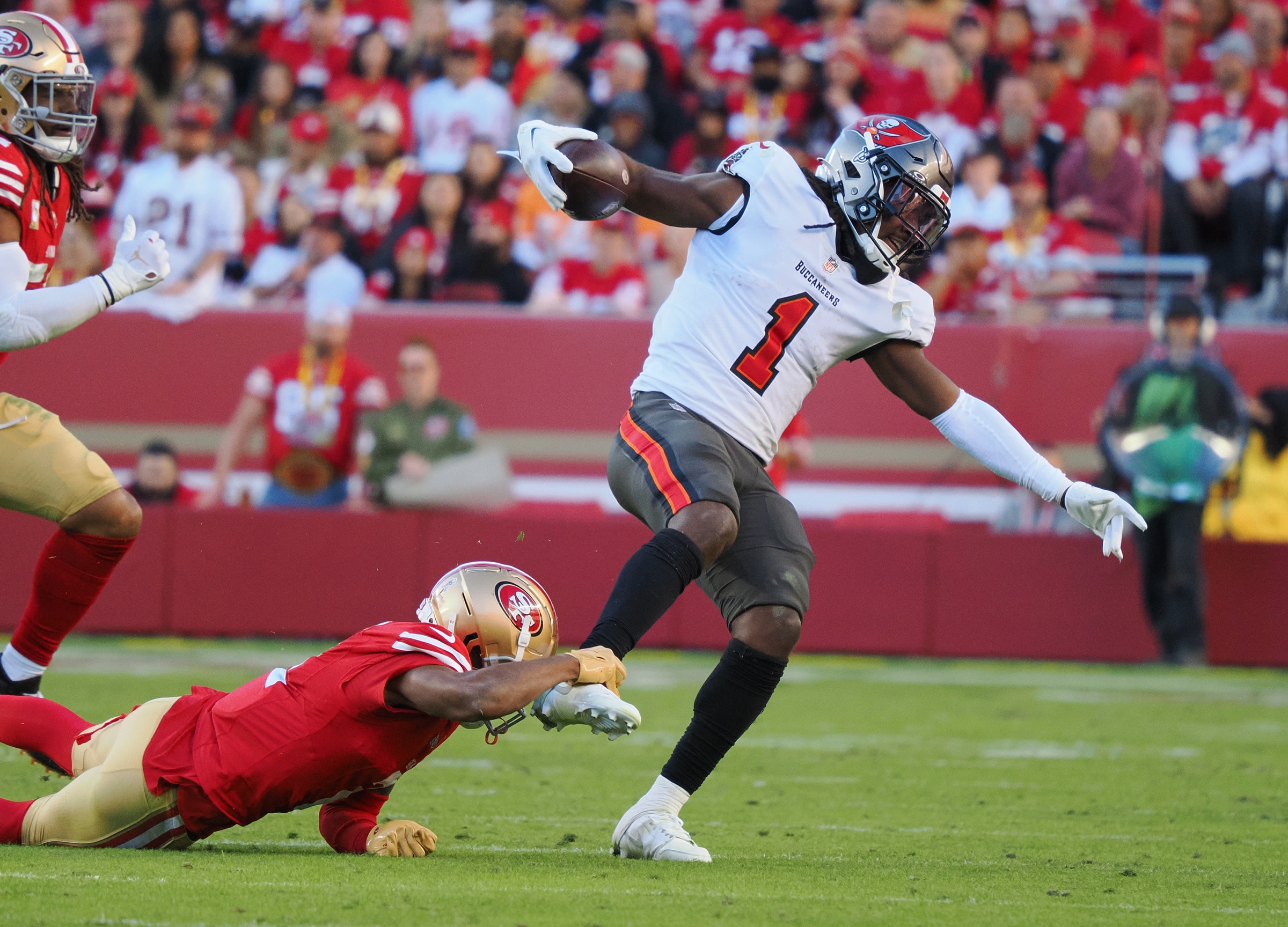 3 Things the Buccaneers Must Do To Win the Division - LWOSports