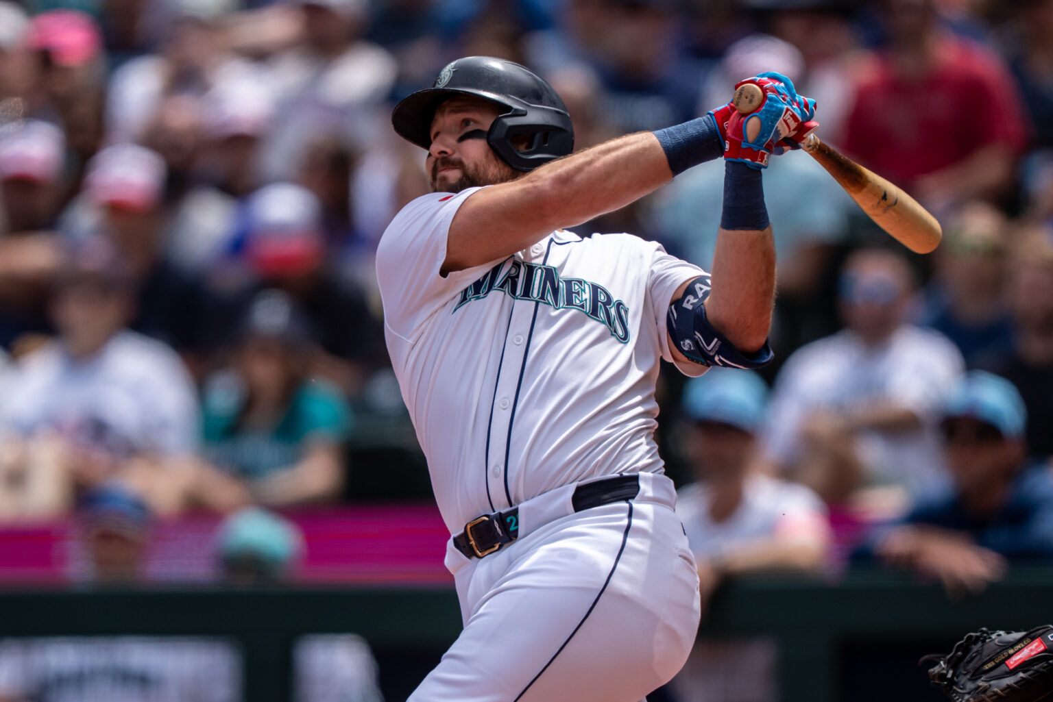 Mariners Catcher Cal Raleigh Sets Franchise Home Run Record